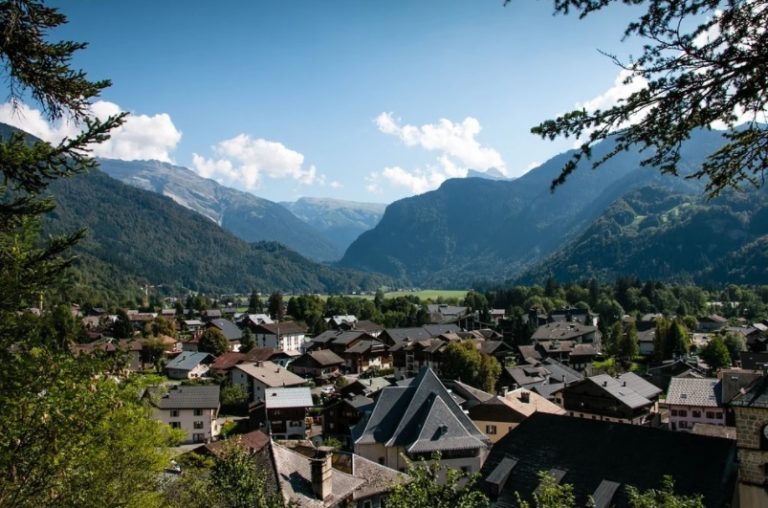 Fréquentation touristique mitigée à Samoëns cet été – Plampraz.fr